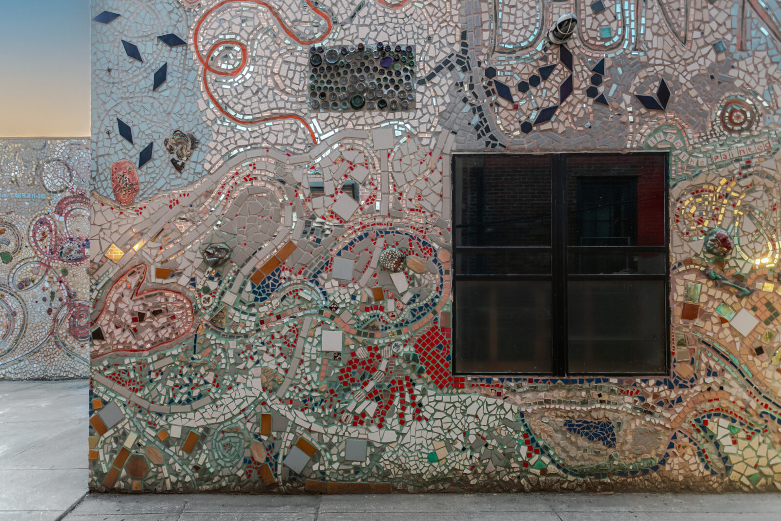 The Painted Bride Mural - Philadelphia's Magic Gardens
